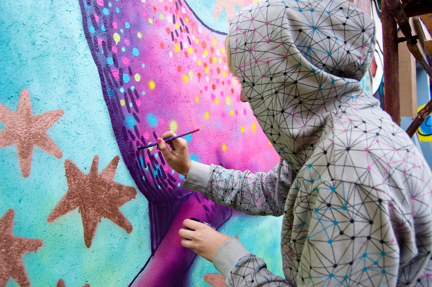 Sell the Sizzle: Retail Sales Tips for the Expressive Personality Style