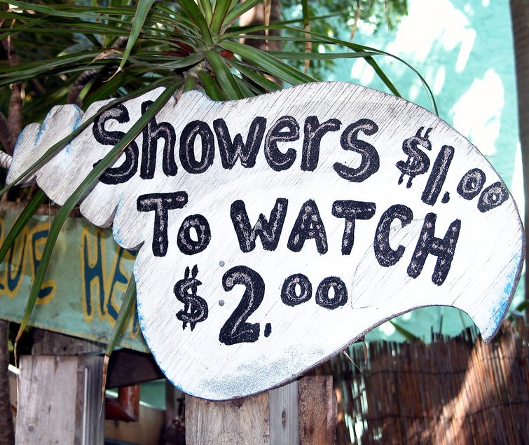 7 Tips To Create Compelling Signage For Your Retail Store